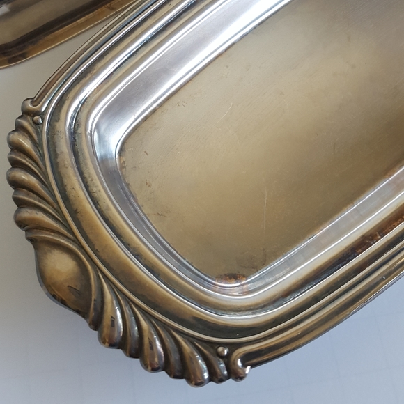 Oneida | Kitchen | Oneida Ltd Silversmiths Silver Plated Butter Dish ...